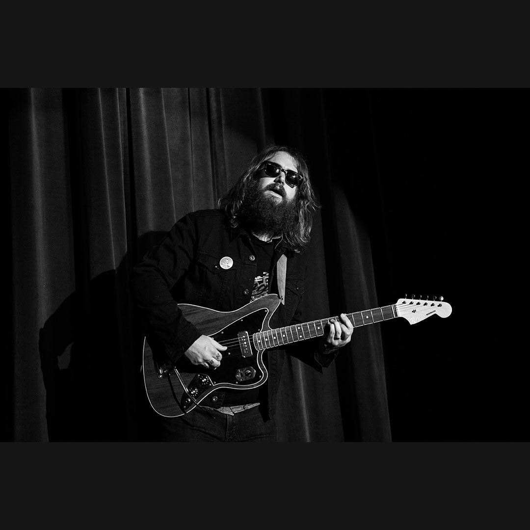 Video Premiere – Andrew Gabbard ‘Magic Taxi’